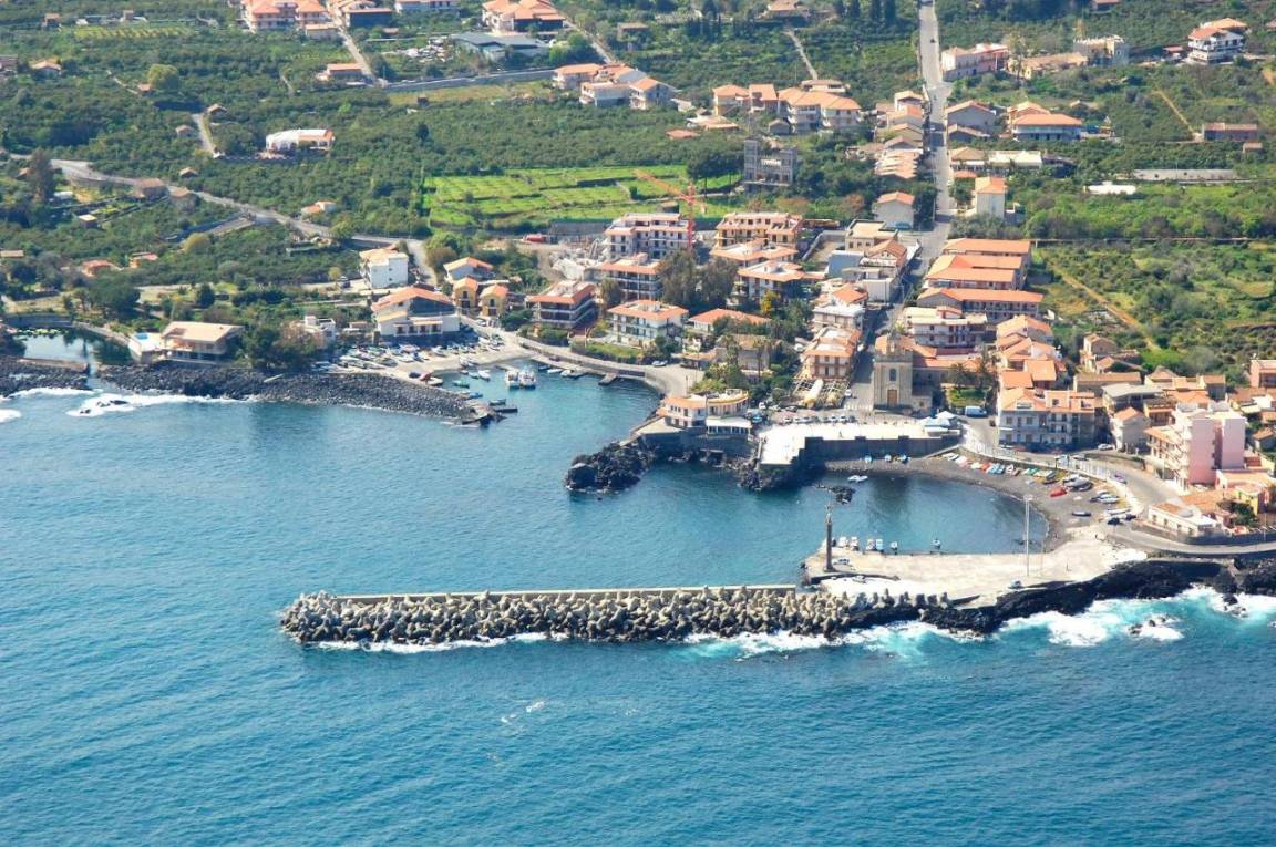 100 M² Maison De Vacances ∙ 4 Chambres ∙ 11 Personnes - Acireale