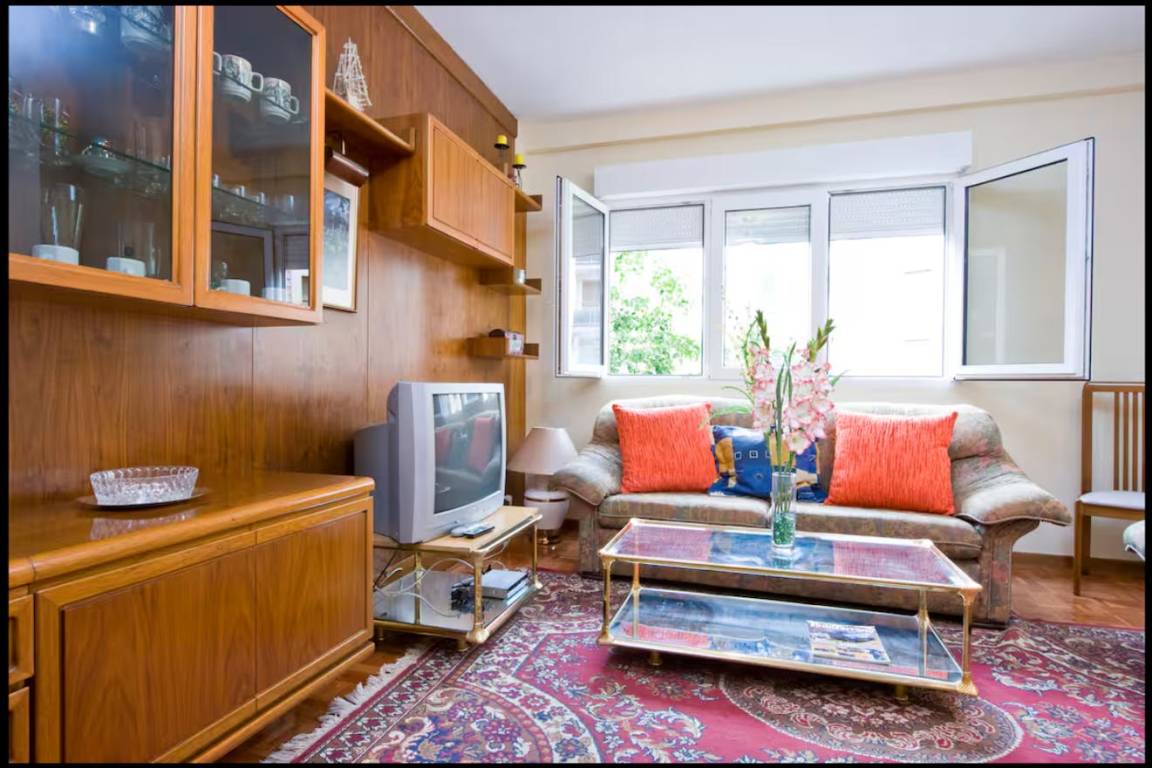 90 M² Talo ∙ 2 Makuuhuonetta ∙ 6 Vierasta - Madrid