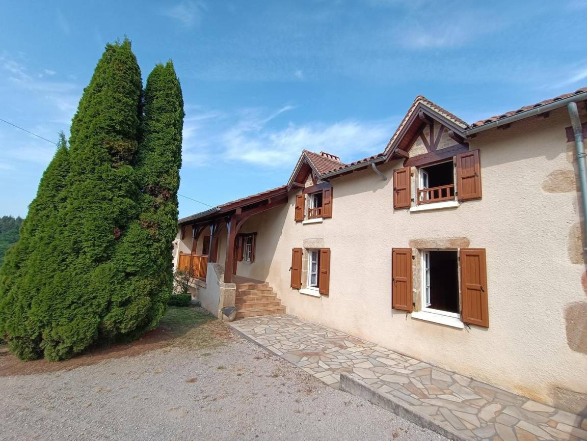 120 M² Gîte ∙ 4 Bedrooms ∙ 11 Guests - Lot
