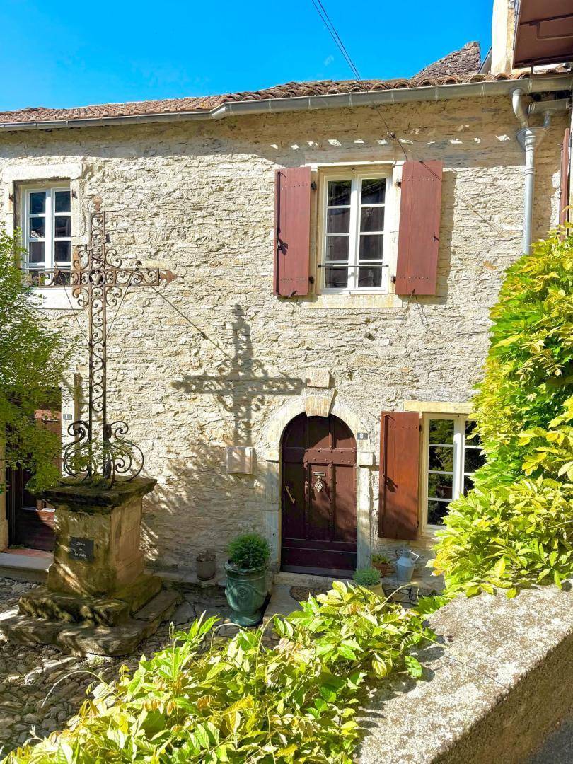 140 M² Gîte ∙ 3 Chambres ∙ 6 Personnes - Roquebrun