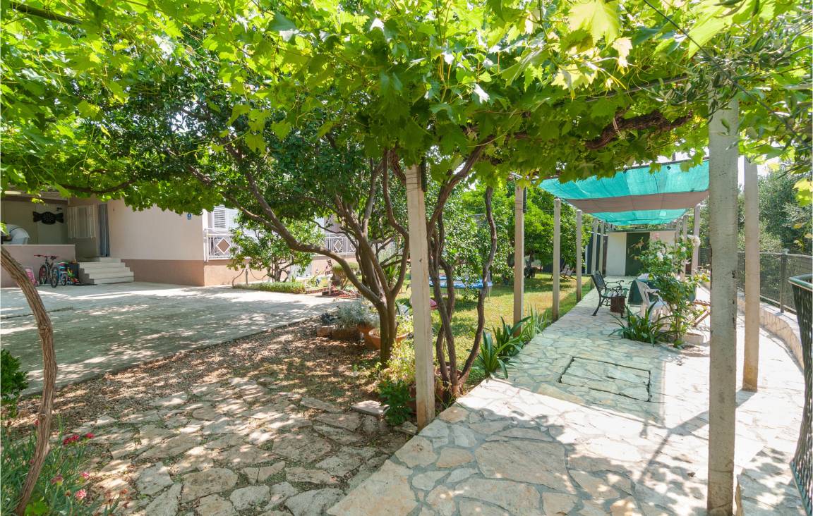 72 M² Ferienhaus ∙ 3 Schlafzimmer ∙ 7 Gäste - Seget Vranjica