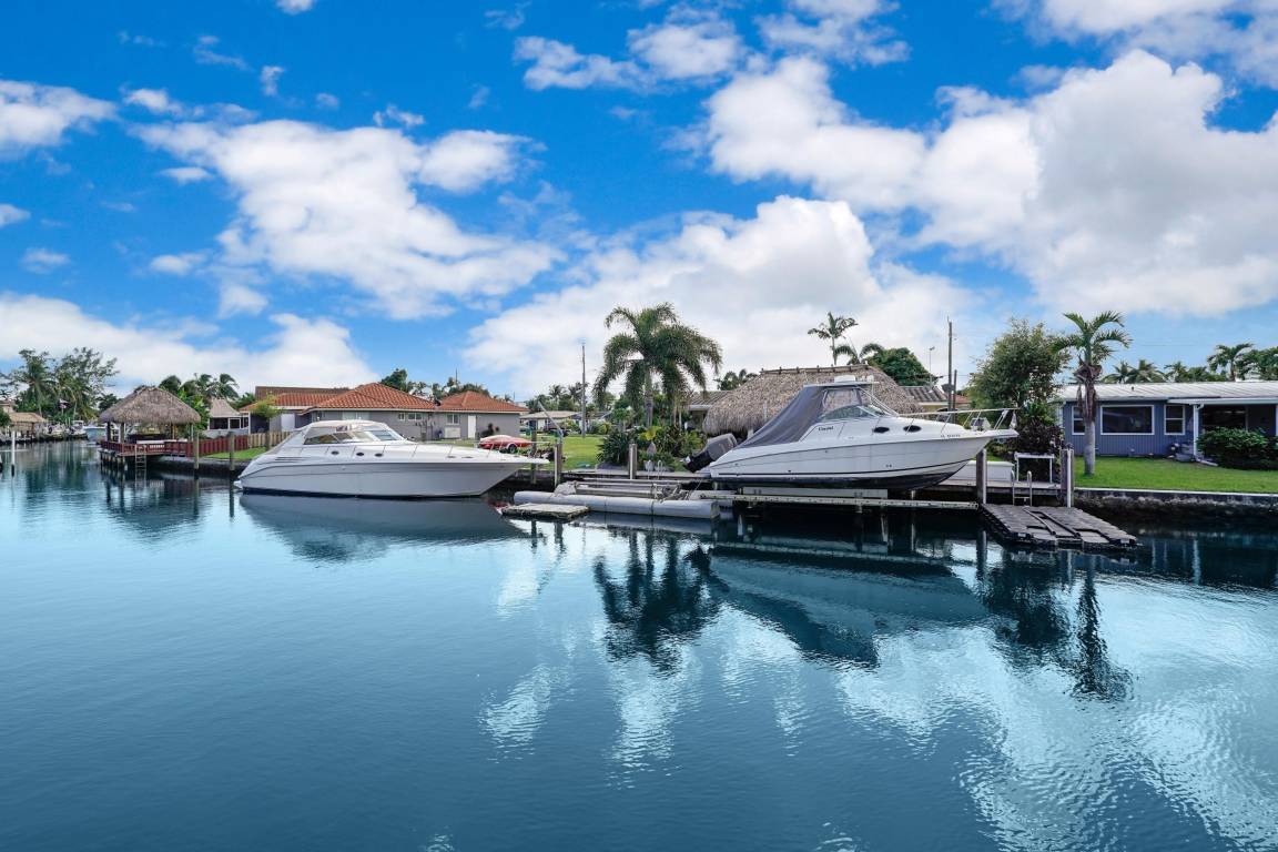 111 M² Villa ∙ 3 Bedrooms ∙ 6 Guests - Dania Beach, FL