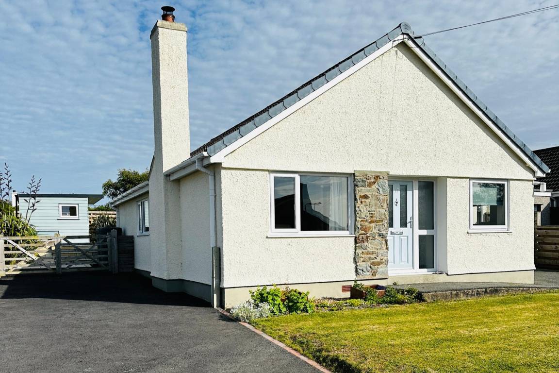 150 M² House ∙ 3 Bedrooms ∙ 5 Guests - Trearddur Bay