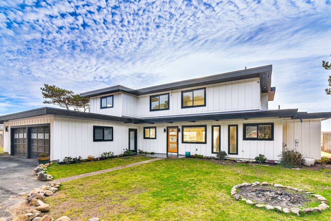 264 M² House ∙ 3 Bedrooms ∙ 8 Guests - Astoria, OR