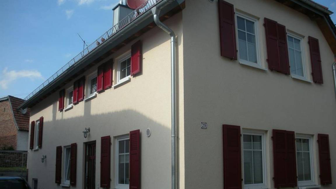 100 M² Ferienhaus ∙ 3 Schlafzimmer ∙ 6 Gäste - Landau in der Pfalz