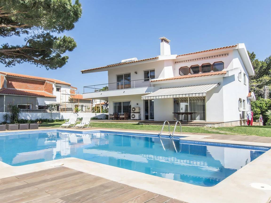 230 M² Villa ∙ 5 Chambres ∙ 9 Personnes - Cascais
