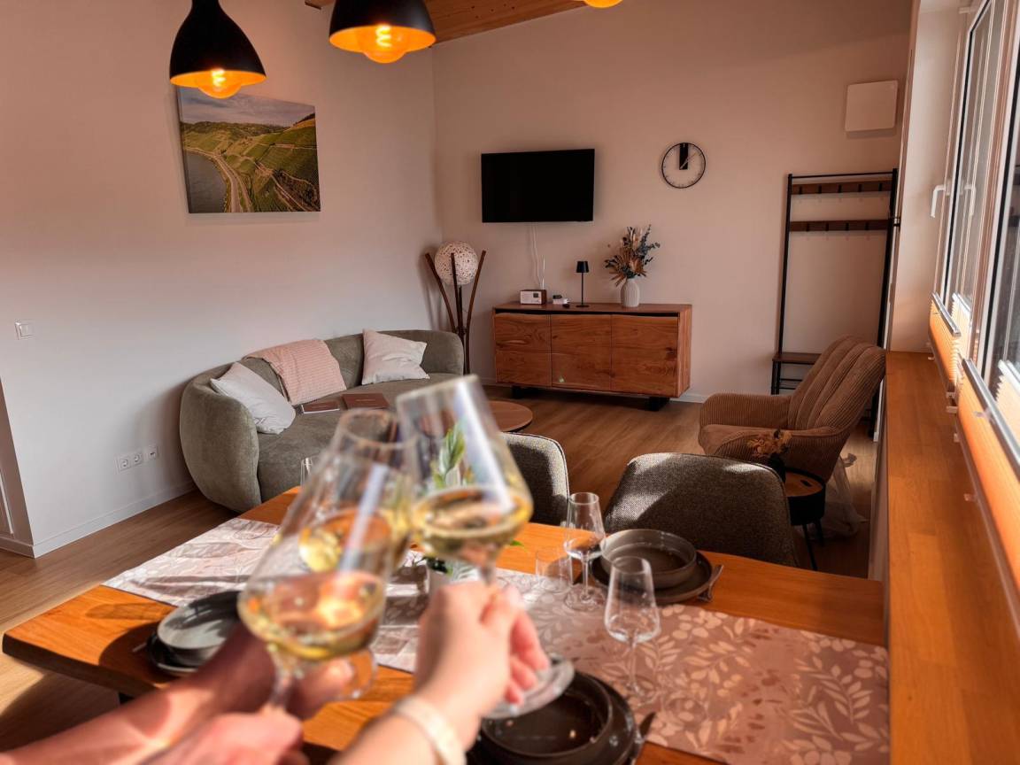 61 M² Ferienwohnung ∙ 2 Schlafzimmer ∙ 4 Gäste - Sankt Goarshausen