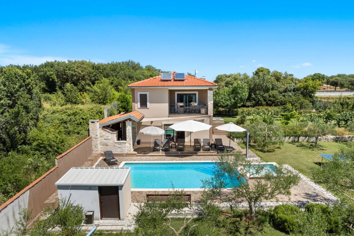 150 M² Villa ∙ 4 Bedrooms ∙ 8 Guests - プーラ