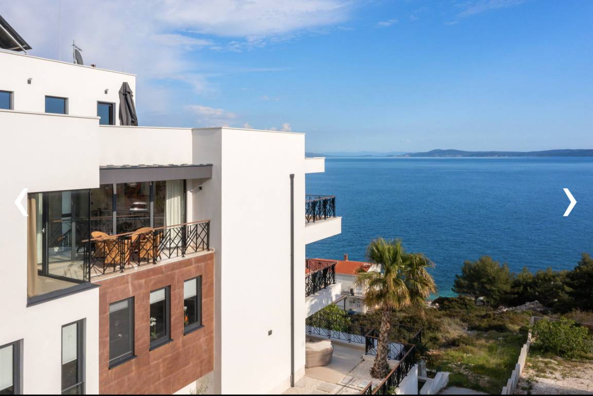 280 M² Villa ∙ 4 Bedrooms ∙ 8 Guests - Trogir