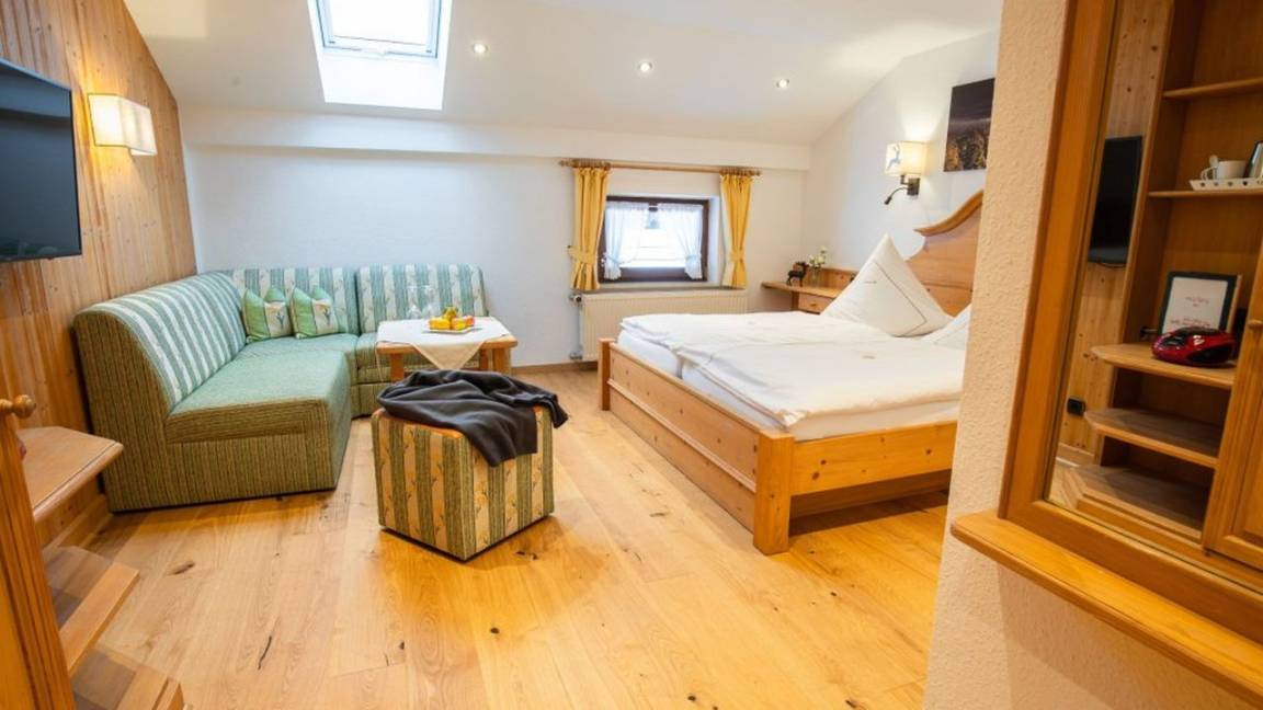 Hotel ∙ 1 Bedroom ∙ 3 Guests - Inzell