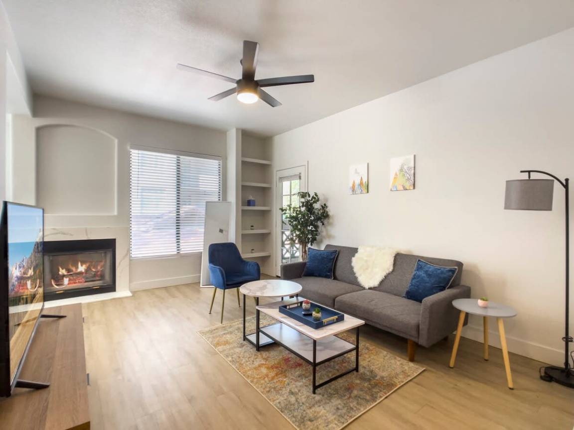 92 M² Apartment ∙ 2 Bedrooms ∙ 5 Guests - Phoenix, AZ