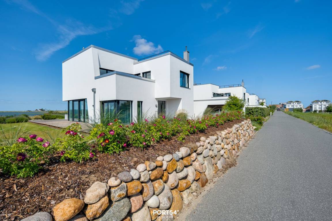 240 M² Ferienhaus ∙ 3 Schlafzimmer ∙ 6 Gäste - Ostsee