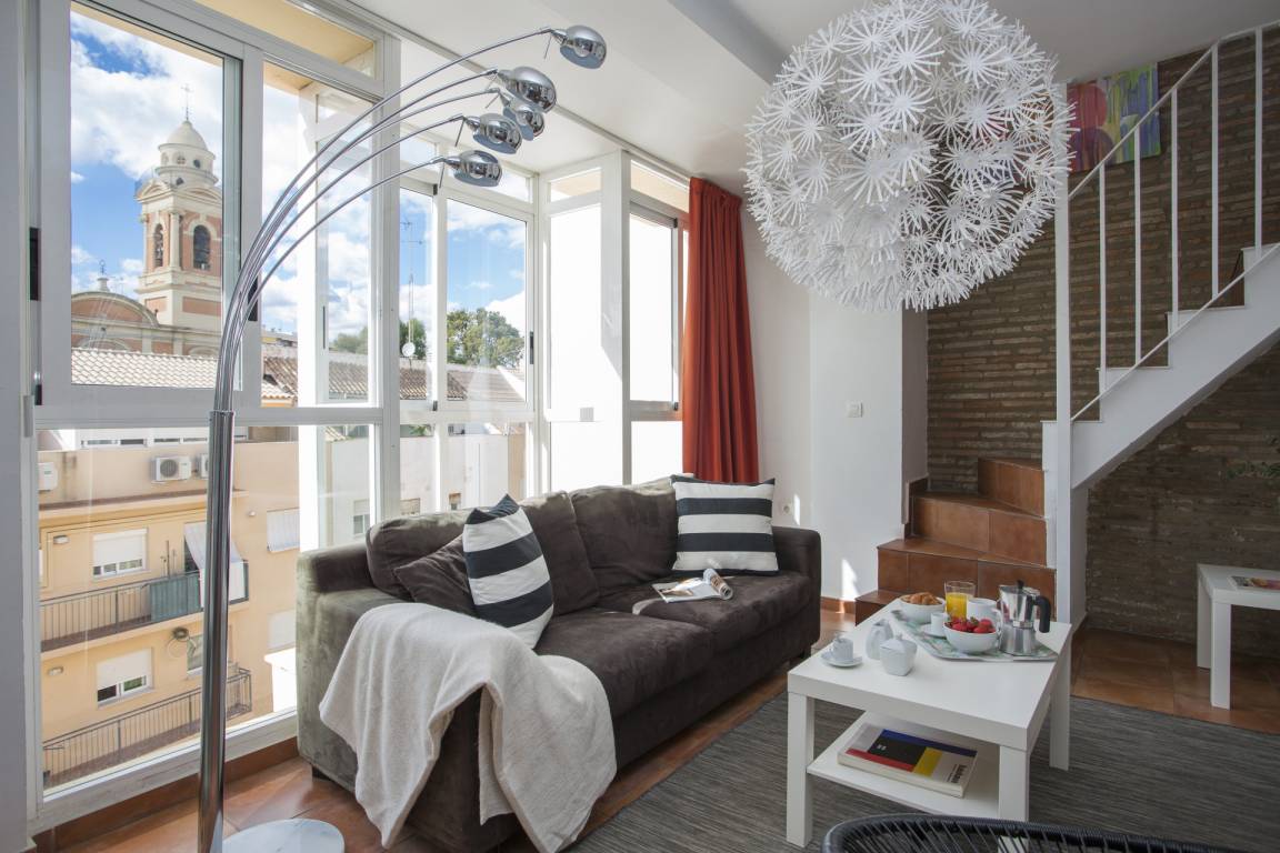 78 M² Huoneisto ∙ 2 Makuuhuonetta ∙ 4 Vierasta - Valencia
