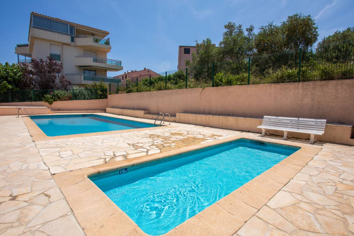 49 M² Appartement ∙ 1 Chambre ∙ 2 Personnes - Fréjus