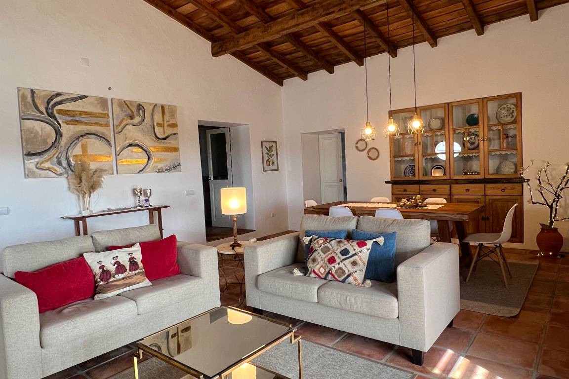 240 M² Casa ∙ 2 Quartos ∙ 4 Hóspedes - Évora