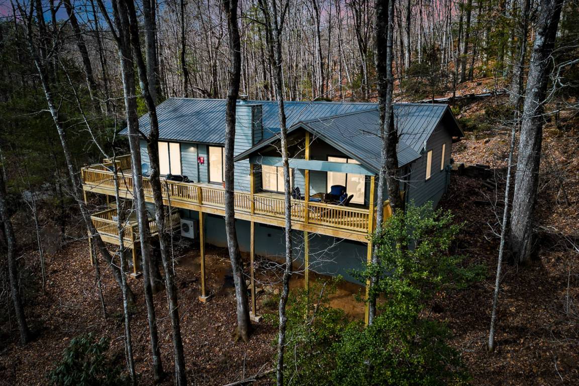 195 M² House ∙ 5 Bedrooms ∙ 10 Guests - Sapphire, NC