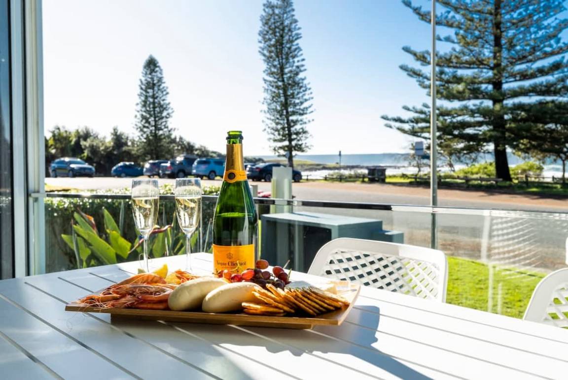 Apartment ∙ 3 Bedrooms ∙ 6 Guests - Yamba
