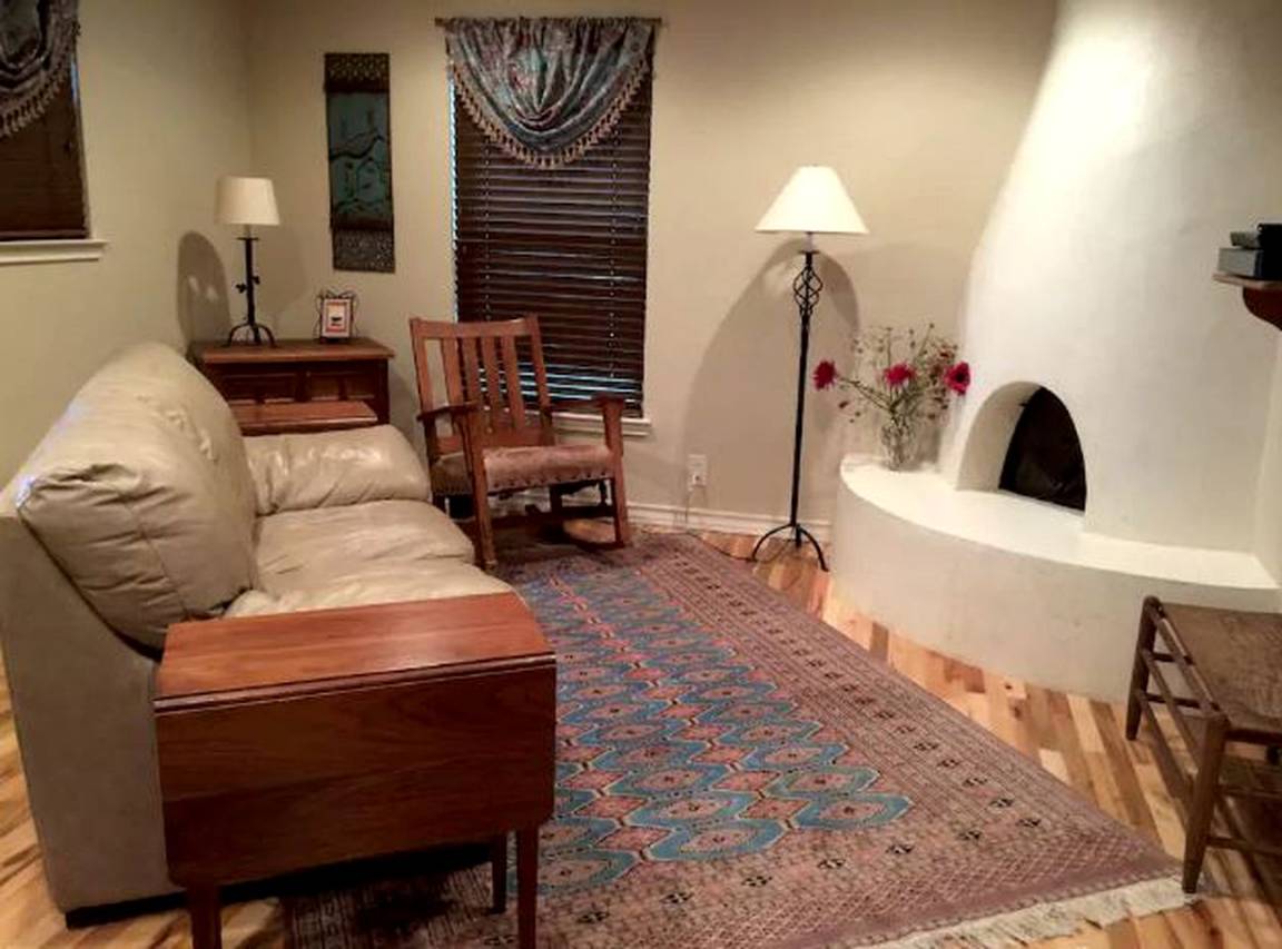 House ∙ 1 Bedroom ∙ 4 Guests - Canyon Lake, TX