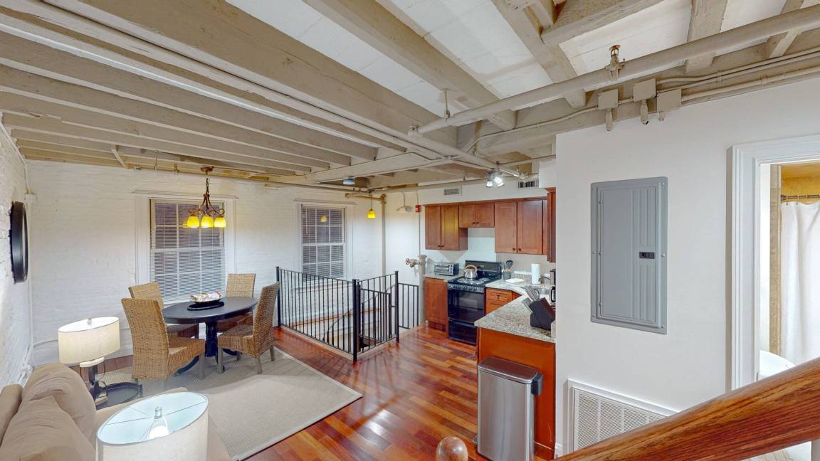 111 M² Ferienwohnung ∙ 2 Schlafzimmer ∙ 4 Gäste - Boston, MA