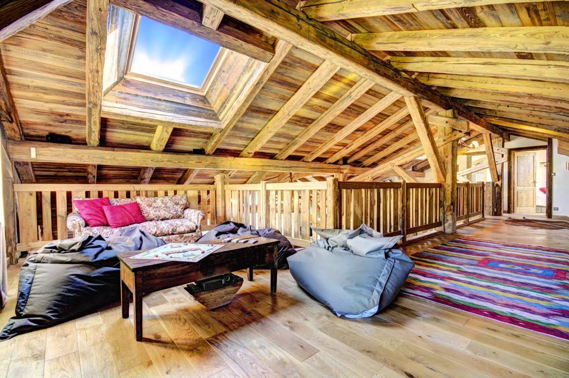 400 M² Chalet ∙ 8 Bedrooms ∙ 14 Guests - Abondance