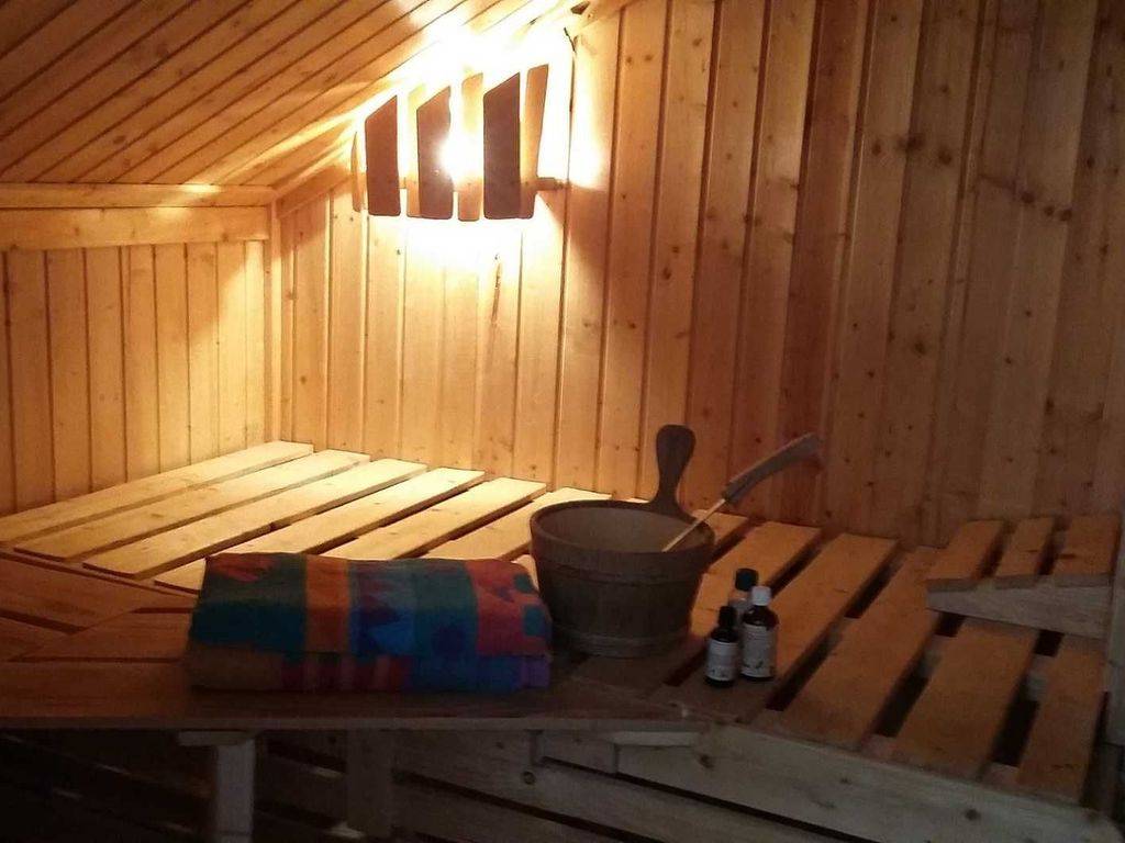 70 M² Ferienwohnung ∙ 1 Schlafzimmer ∙ 5 Gäste - Attersee