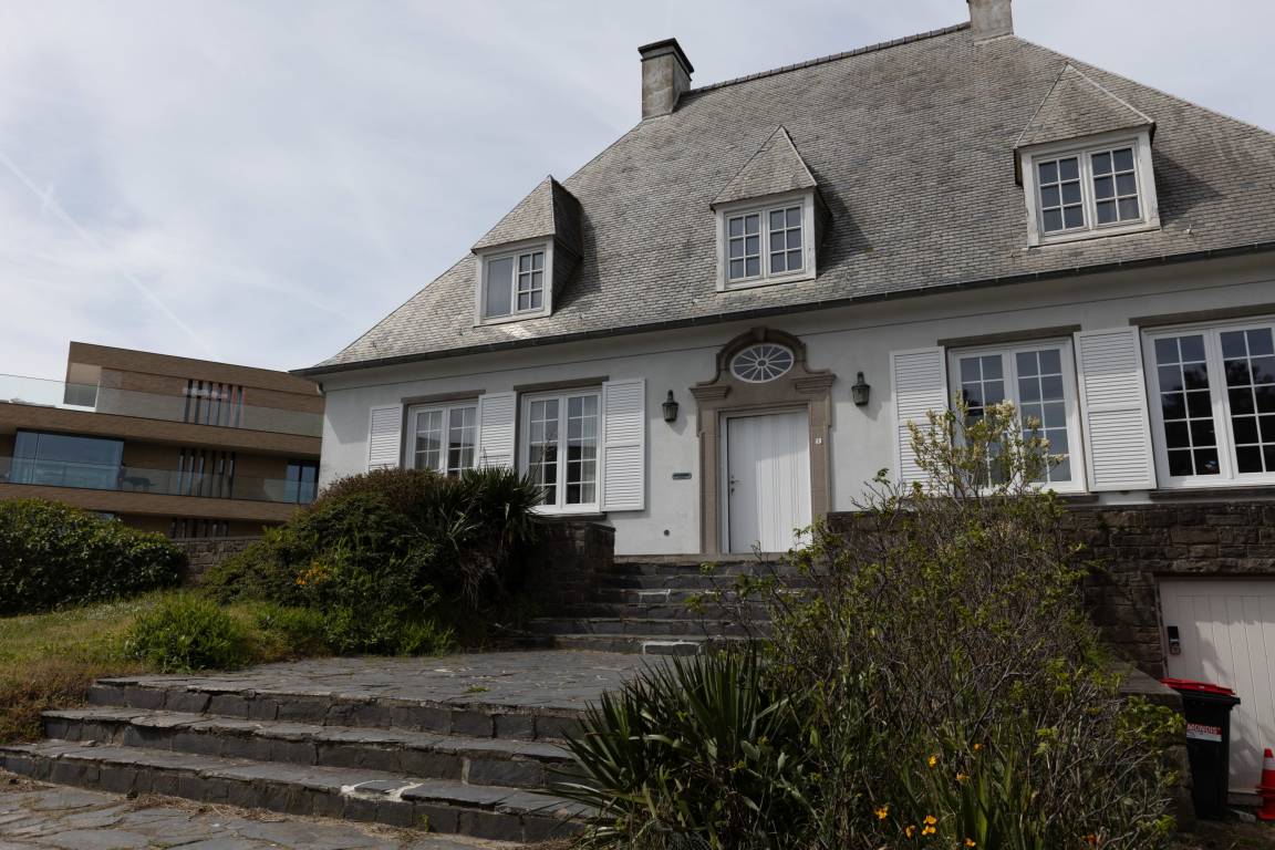 360 M² Villa ∙ 5 Chambres ∙ 12 Personnes - La Panne