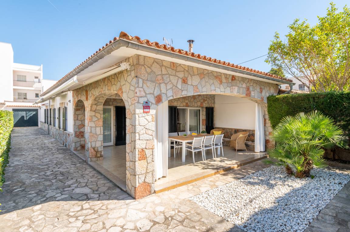 115 M² Ferienhaus ∙ 4 Schlafzimmer ∙ 8 Gäste - Alcúdia