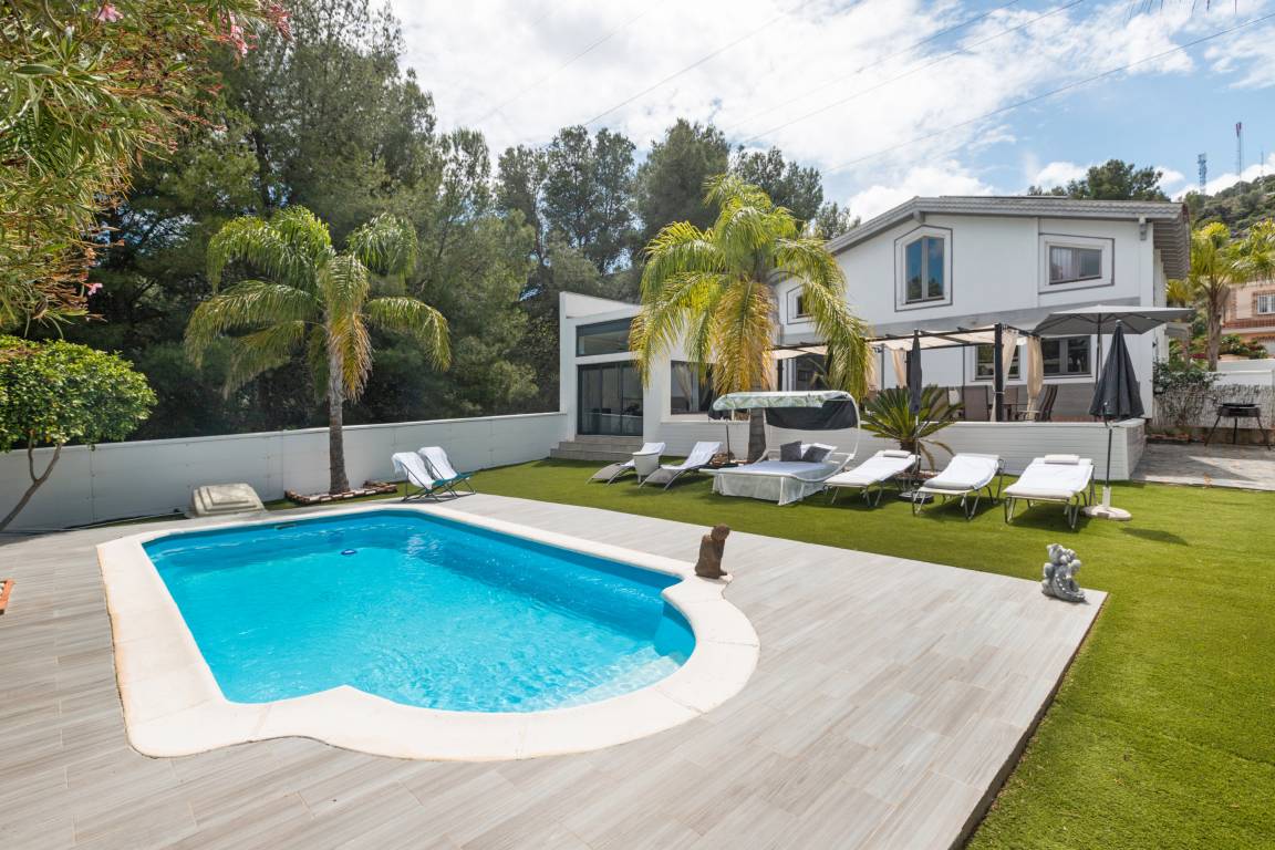 235 M² Casa ∙ 4 Habitaciones ∙ 12 Huéspedes - Benalmádena