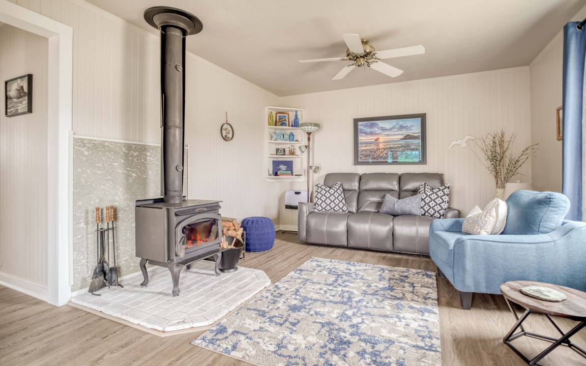 79 M² House ∙ 2 Bedrooms ∙ 4 Guests - Pacific City, OR