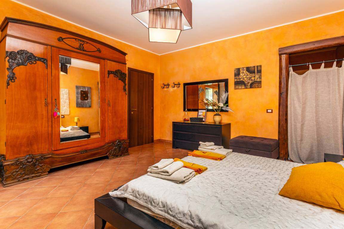 335 M² Casa ∙ 3 Habitaciones ∙ 7 Huéspedes - Catania