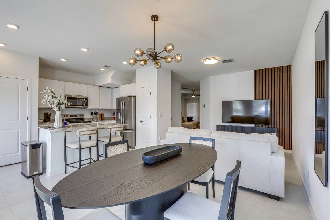222 M² Apartment ∙ 4 Bedrooms ∙ 8 Guests - Royal Palm Beach, FL