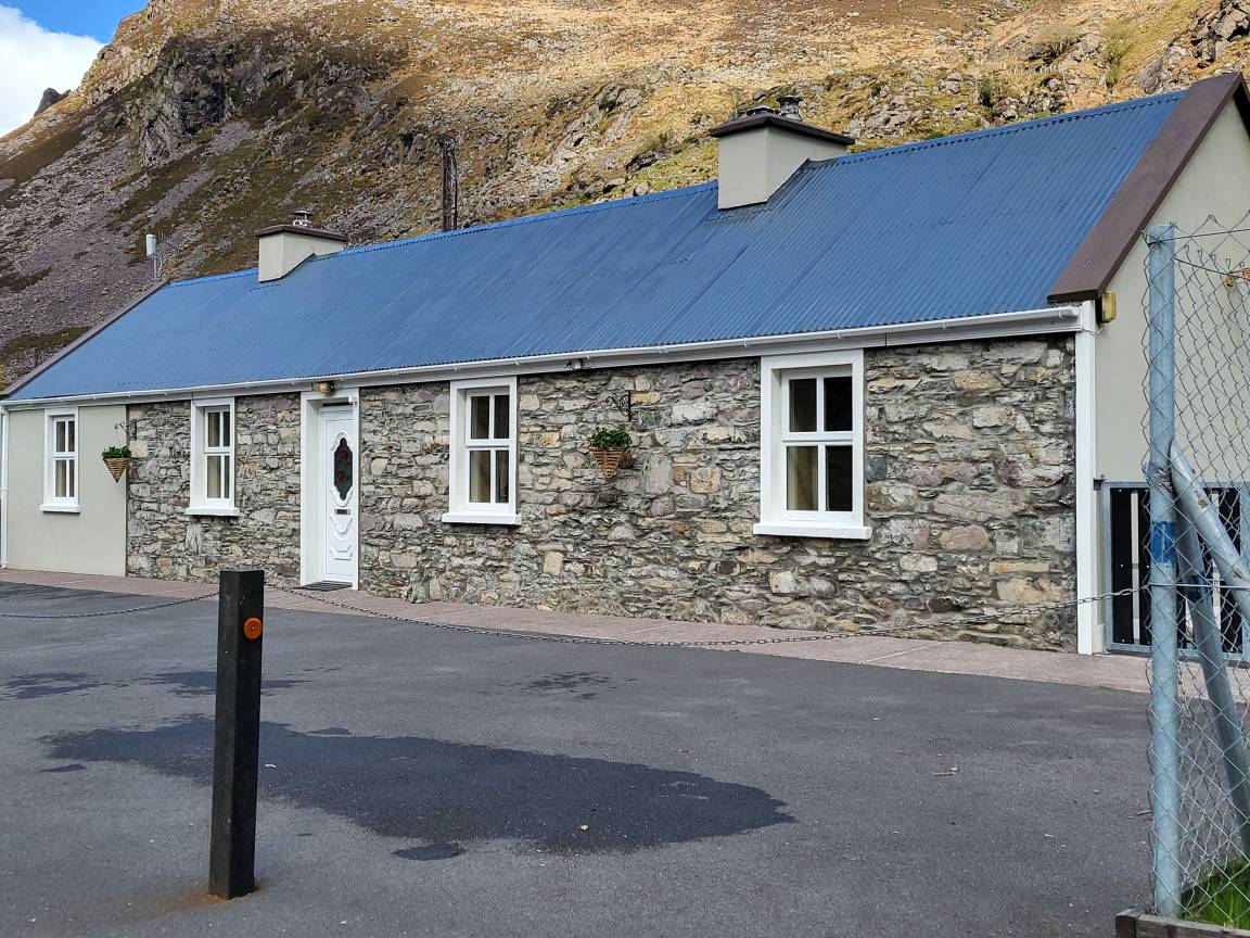 75 M² Cottage ∙ 3 Bedrooms ∙ 5 Guests - County Kerry