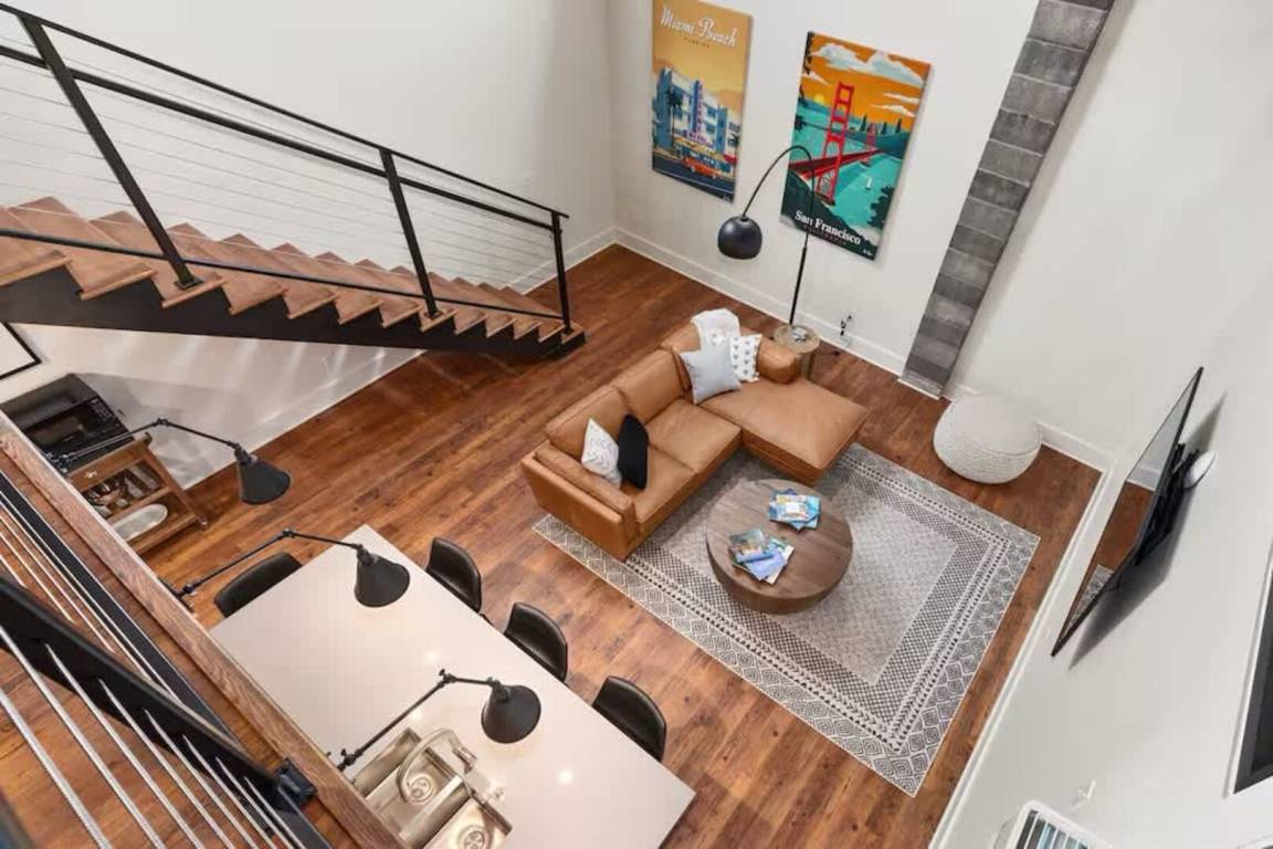 139 M² Apartment ∙ 2 Bedrooms ∙ 4 Guests - Grand Rapids, MI