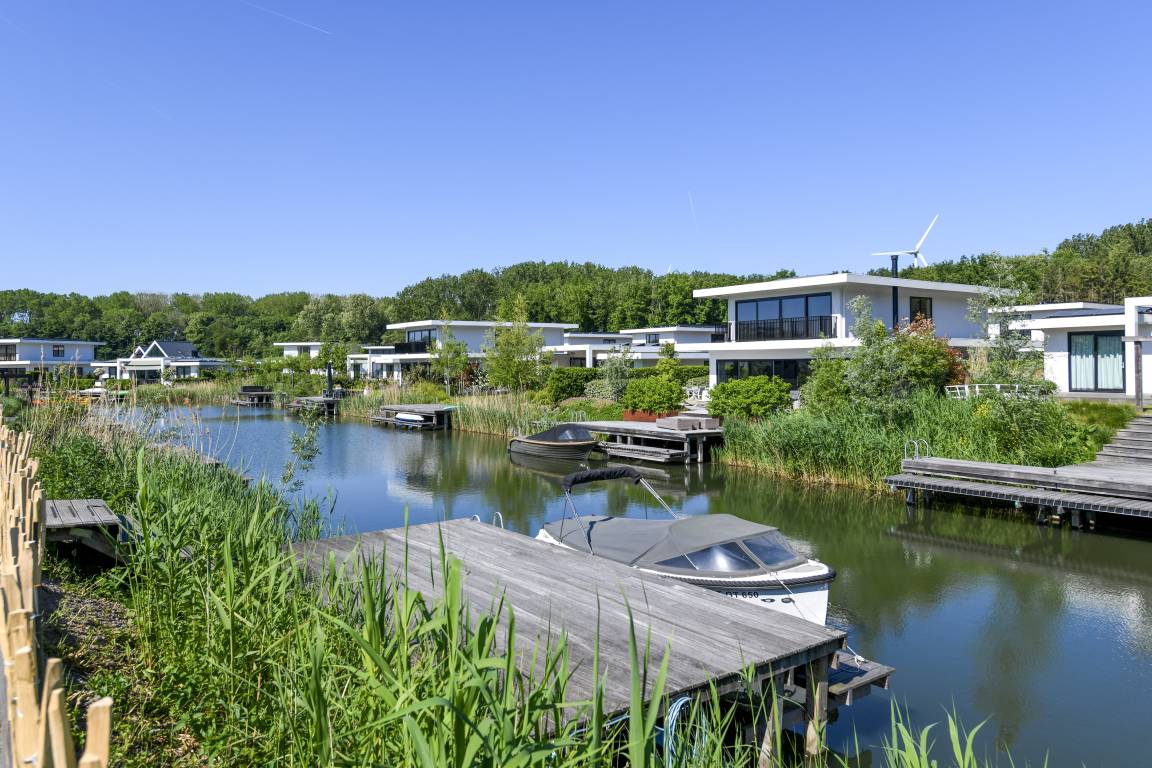 125 M² Huis ∙ 4 Slaapkamers ∙ 8 Gasten - Flevoland