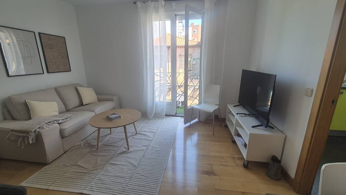 70 M² Apartment ∙ 1 Bedroom ∙ 2 Guests - Madrid