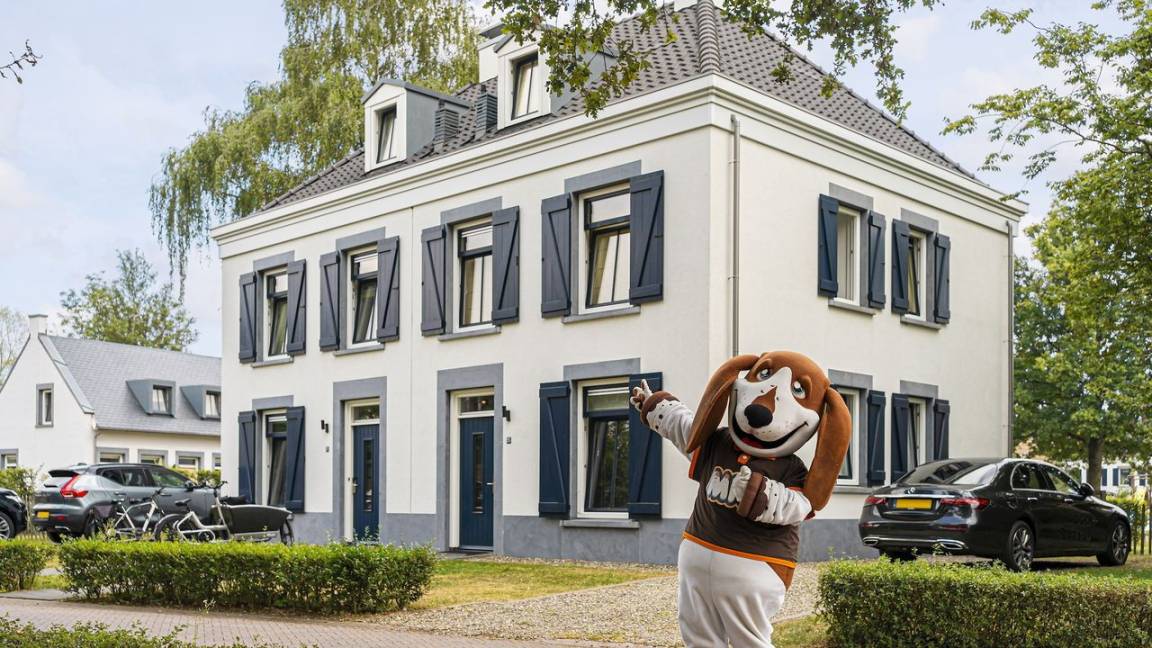 122 M² Apartment ∙ 4 Bedrooms ∙ 8 Guests - Maastricht