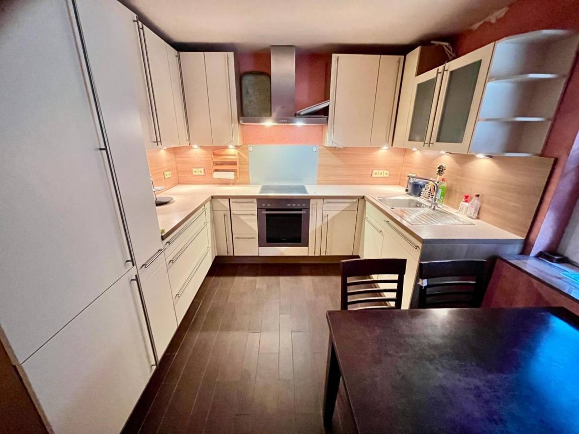 110 M² Appartement ∙ 4 Chambres ∙ 7 Personnes - Erlangen