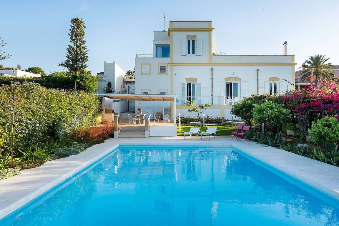 Villa ∙ 5 Schlafzimmer ∙ 9 Gäste - Marsala