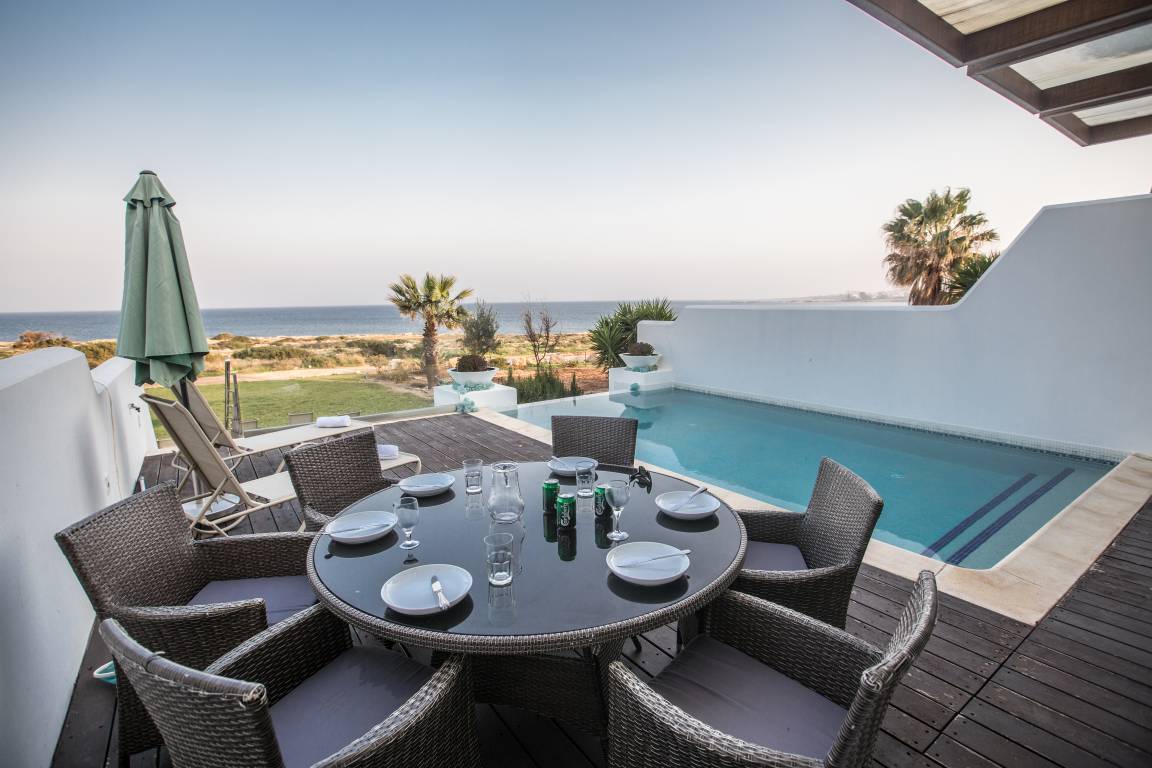 300 M² Villa ∙ 5 Bedrooms ∙ 10 Guests - Ayia Napa