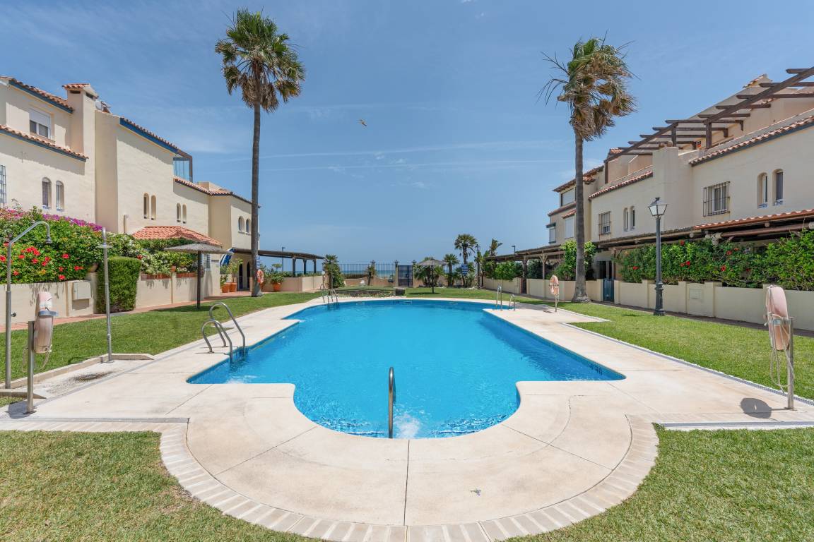 166 M² Maison De Vacances ∙ 3 Chambres ∙ 8 Personnes - Estepona