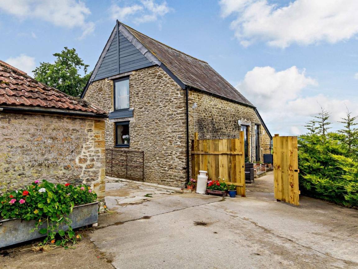 Cottage ∙ 2 Bedrooms ∙ 4 Guests - Yeovil