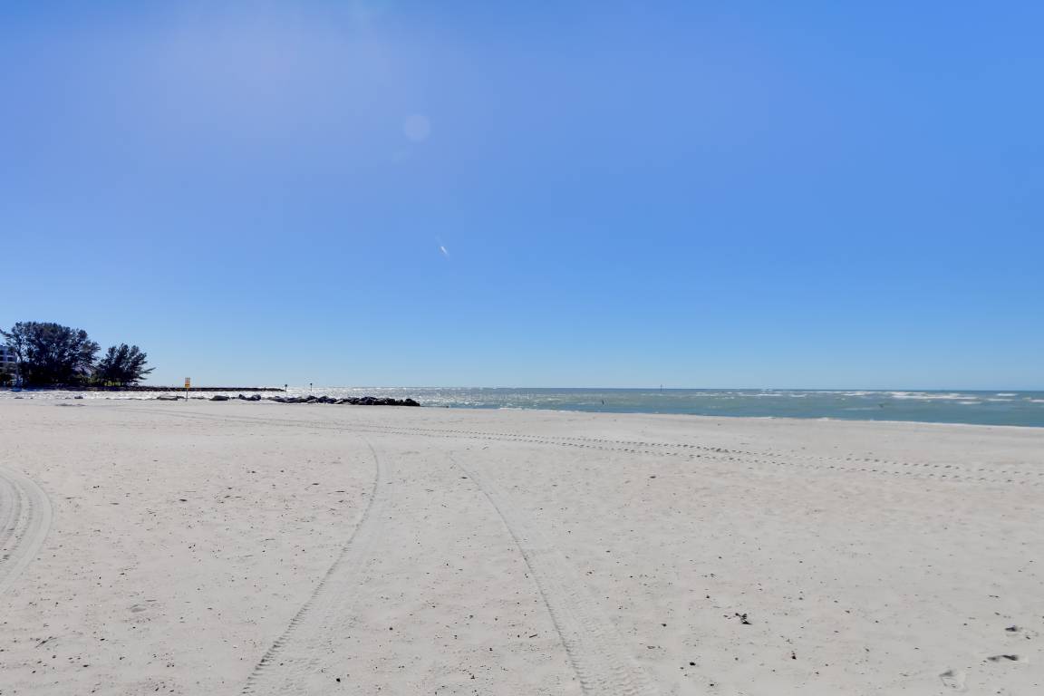 41 M² Ferienwohnung ∙ 2 Schlafzimmer ∙ 4 Gäste - Madeira Beach, FL