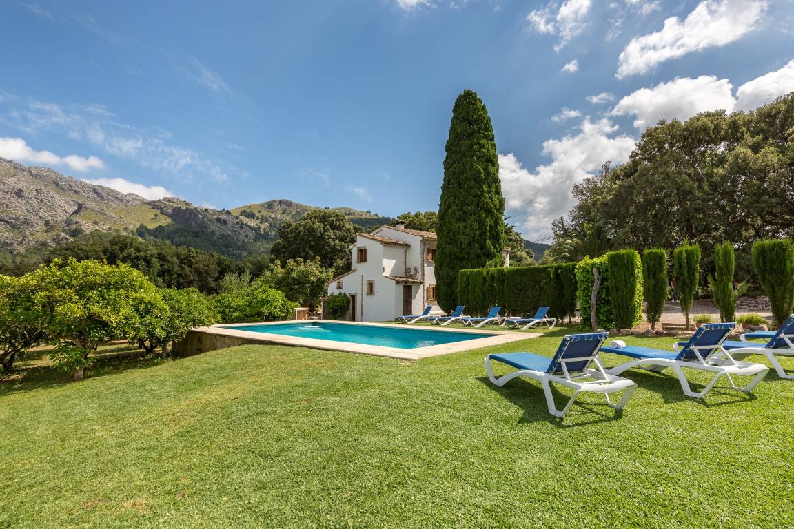 300 M² Villa ∙ 6 Bedrooms ∙ 12 Guests - Pollença