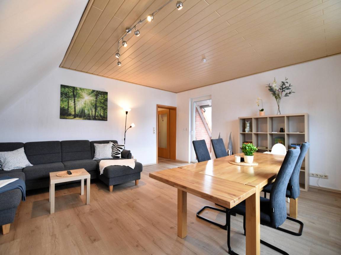 90 M² Ferienwohnung ∙ 2 Schlafzimmer ∙ 6 Gäste - Emmerthal