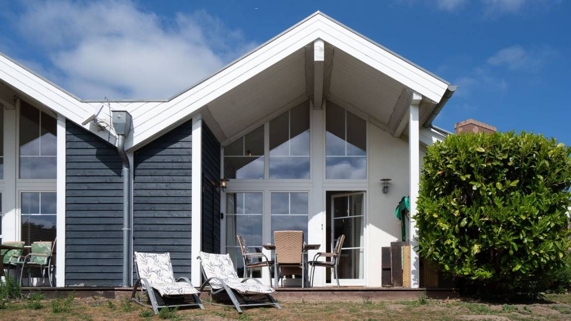 70 M² Ferienhaus ∙ 2 Schlafzimmer ∙ 4 Gäste - Sierksdorf