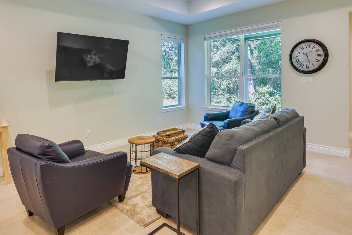 111 M² House ∙ 3 Bedrooms ∙ 4 Guests - Conroe, TX