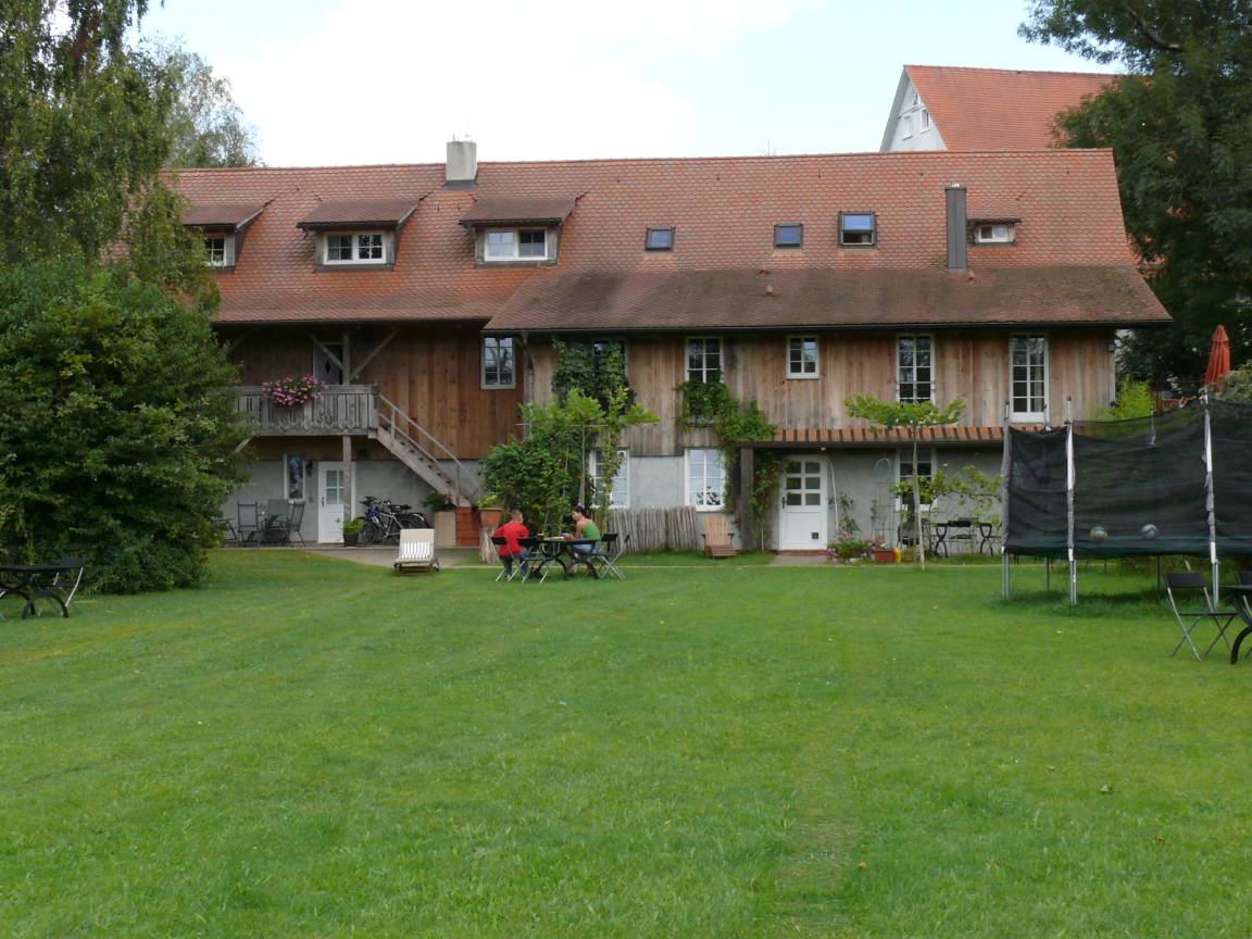 60 M² Ferienwohnung ∙ 2 Schlafzimmer ∙ 4 Gäste - Bermatingen