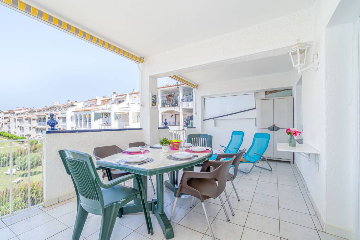 67 M² Apartment ∙ 2 Bedrooms ∙ 6 Guests - Empuriabrava