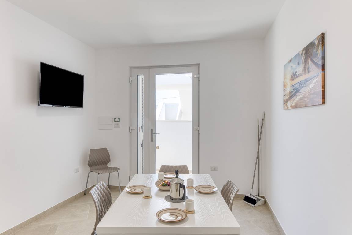 70 M² Apartment ∙ 2 Bedrooms ∙ 4 Guests - Torre San Giovanni
