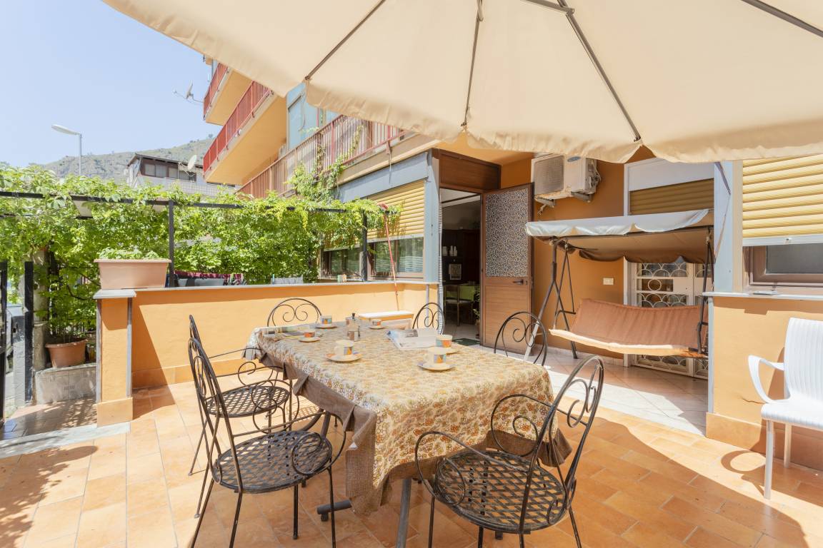 100 M² House ∙ 2 Bedrooms ∙ 6 Guests - Palermo